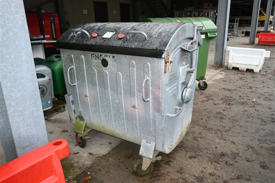 Metalen container | Belga Veilingen Auctions - Enchères