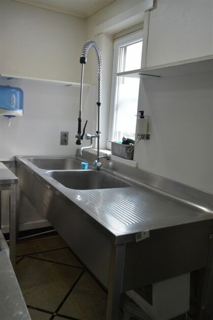 inox dubbele wasbak | Belga Veilingen Auctions - Enchères